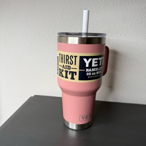Yeti | Kitchen | Nwt Yeti 35 Oz Rambler Mug With Straw Lid In Sand ...